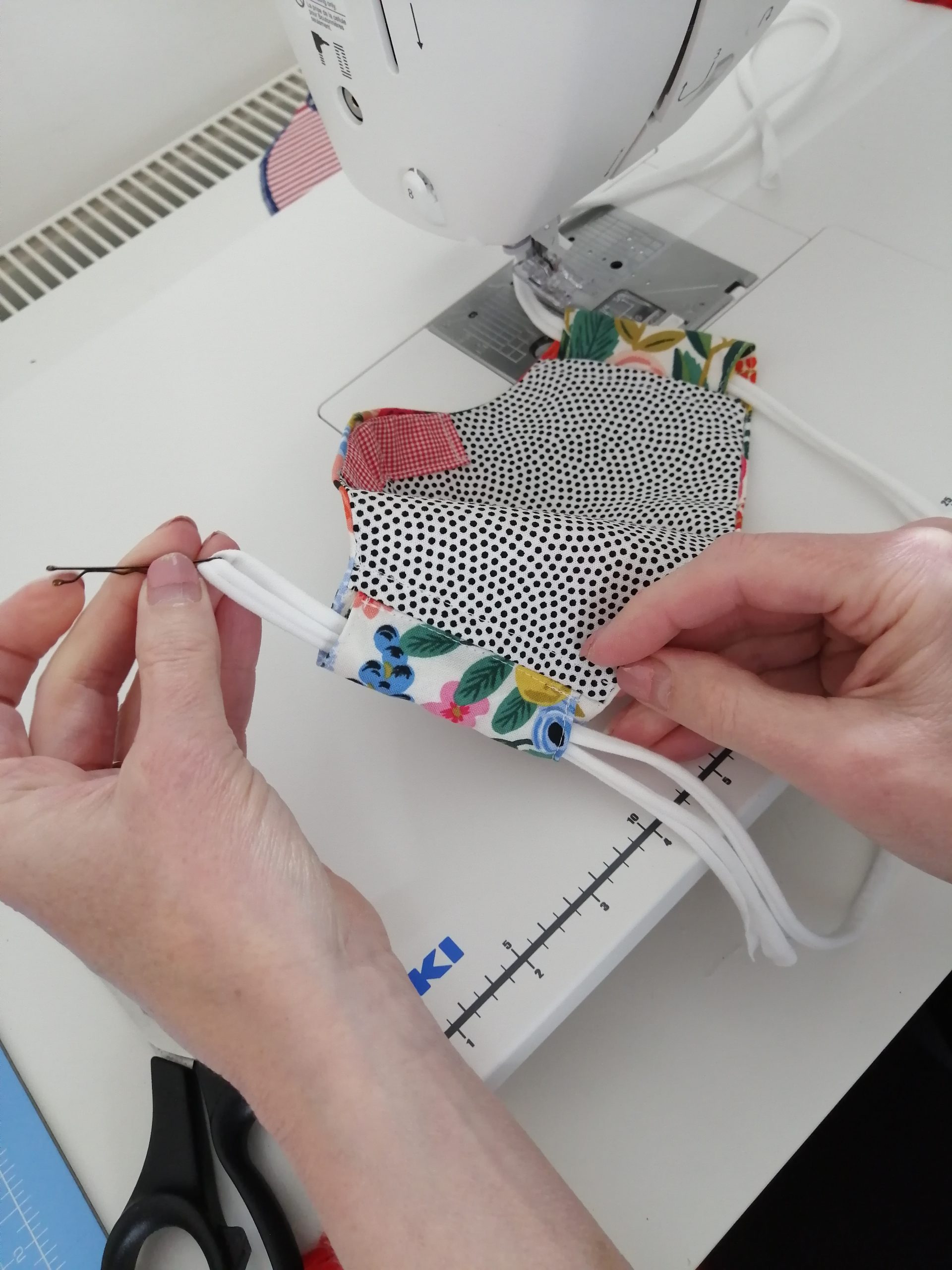 T-shirt face mask ties - Juki Club Juki Club