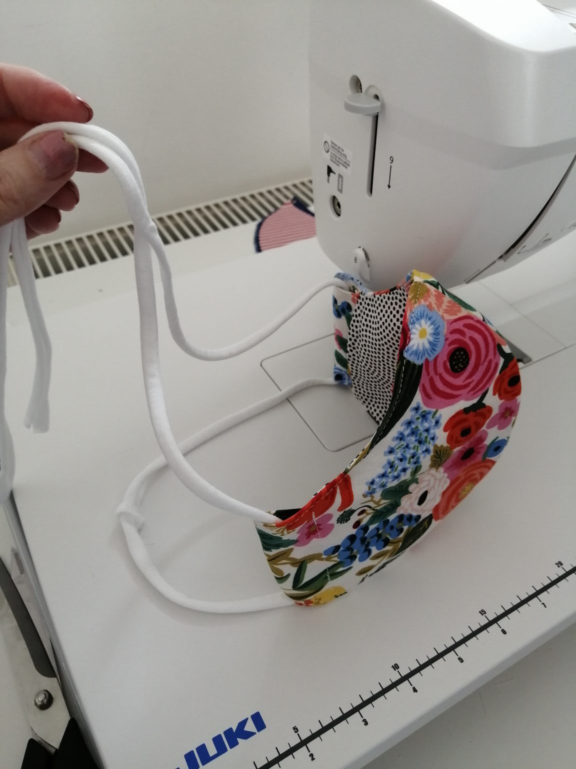 T-shirt face mask ties - Juki Club Juki Club