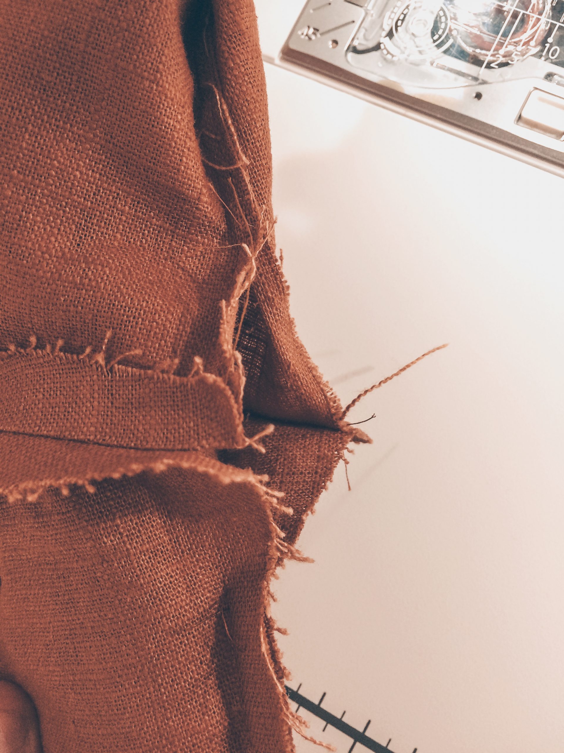 Making the Jily Top in summery linen - version one - Juki Club