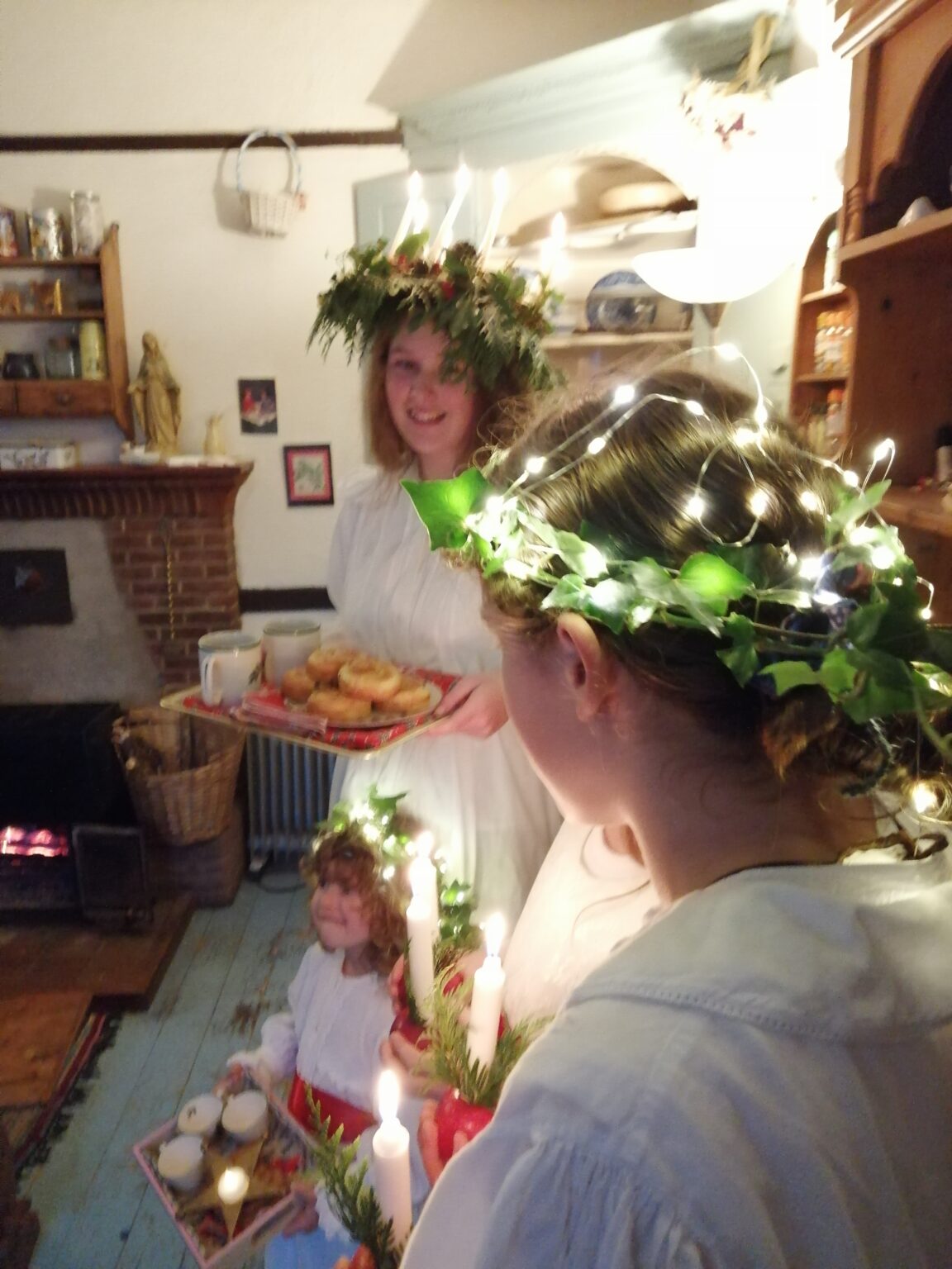 Celebrating St Lucia's Day - Juki Club