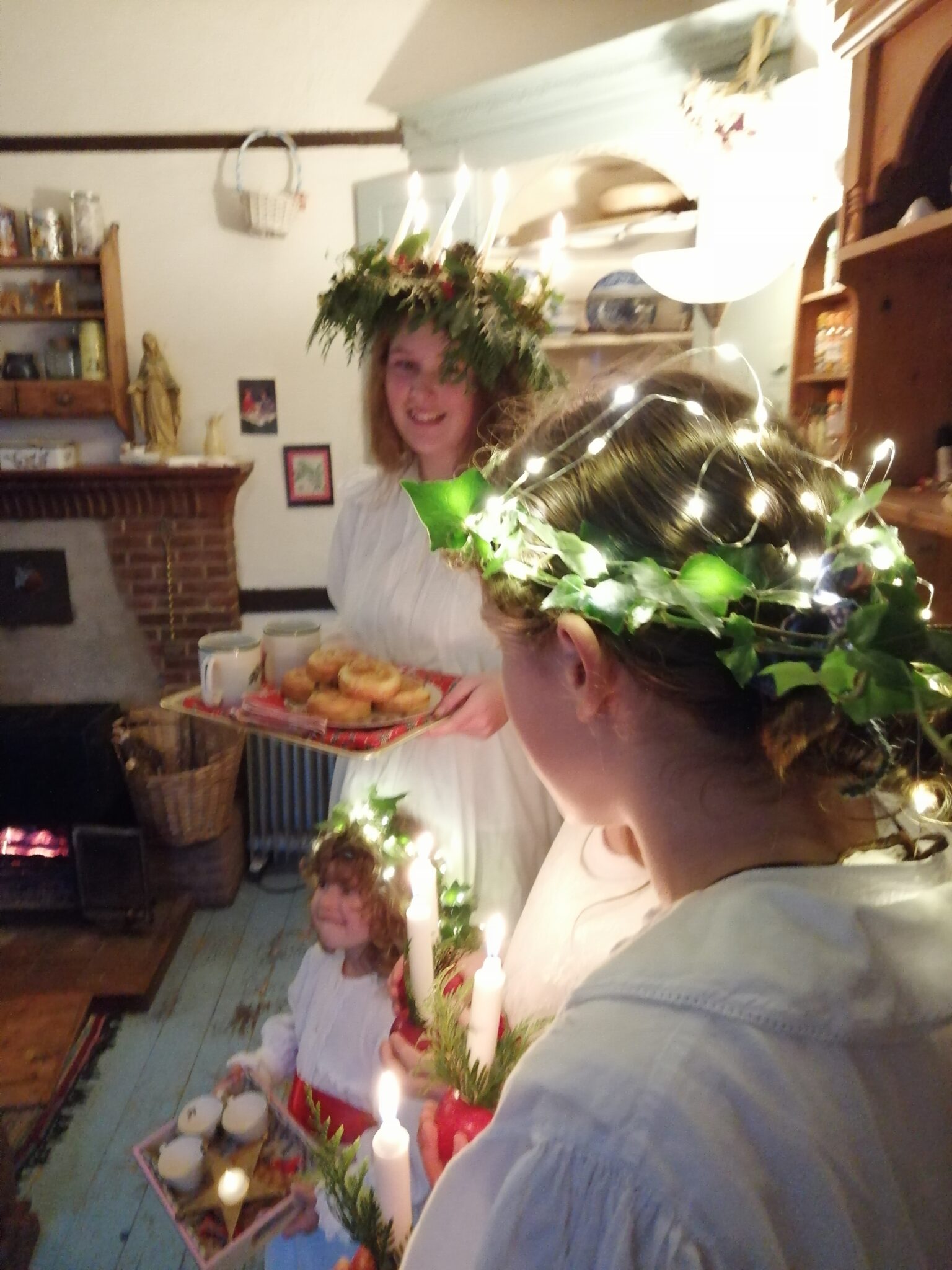 Celebrating St Lucia's Day - Juki Club